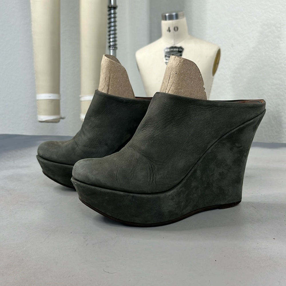 Scanlan Theodore Suede Mules Wedge Platform - Gem